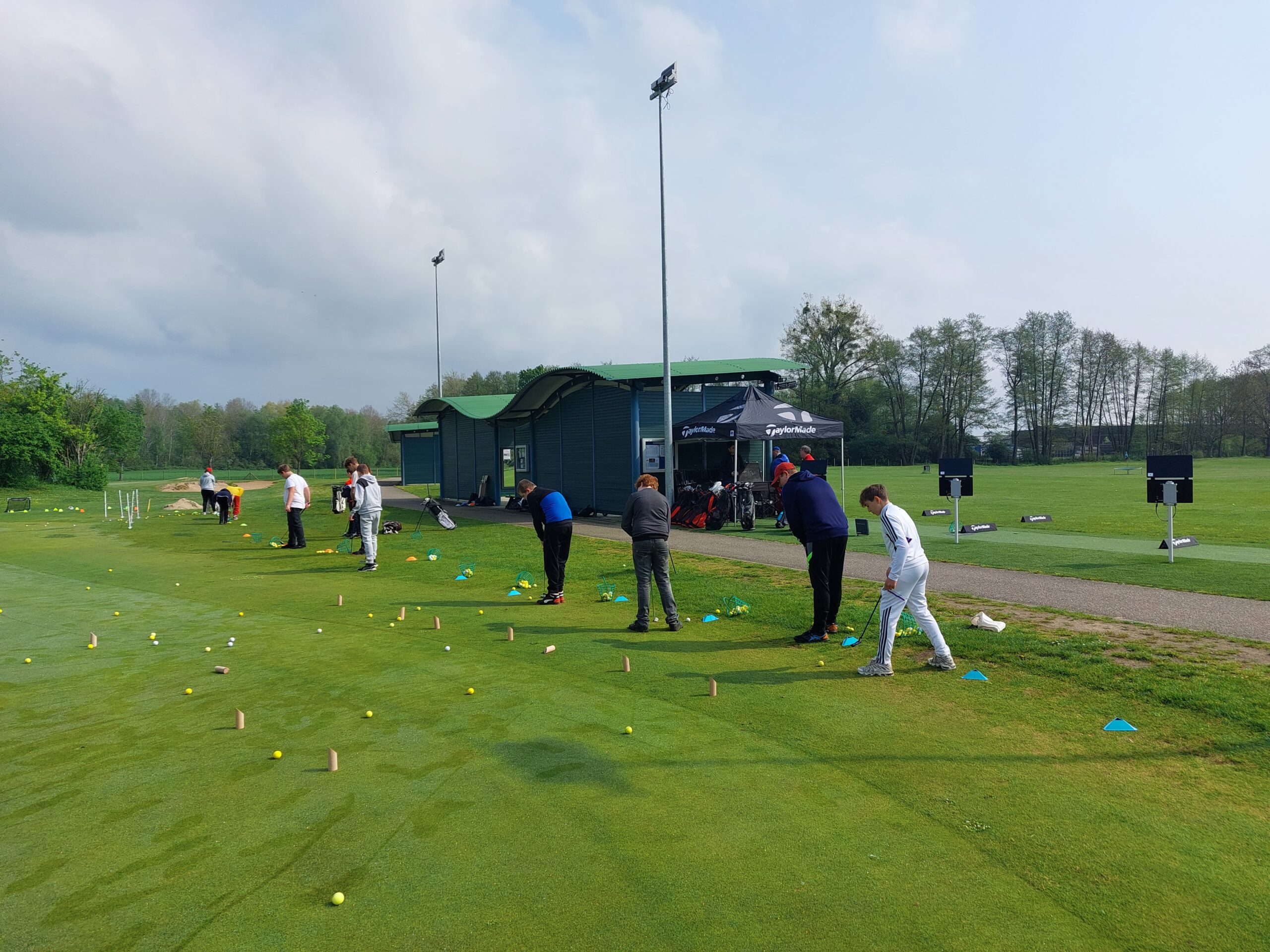Students on the green - Golf International Soufflenheim Baden-Baden